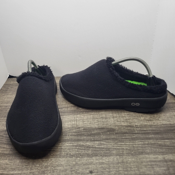 OOFOS | Shoes | Oofos Oocoozie Mule Recovery Shoe Slippers Moc Fleece ...